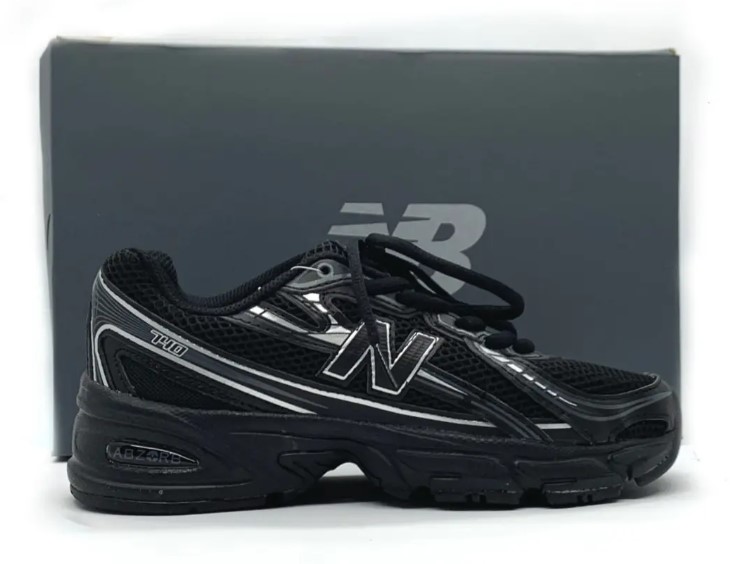 New Balance/NB 740 Black Silver - Web Sepatu