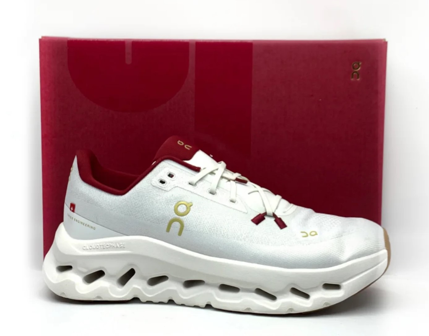 OC/On Cloudtilt Pearl White Ivory - Year Of The Snake - Web Sepatu